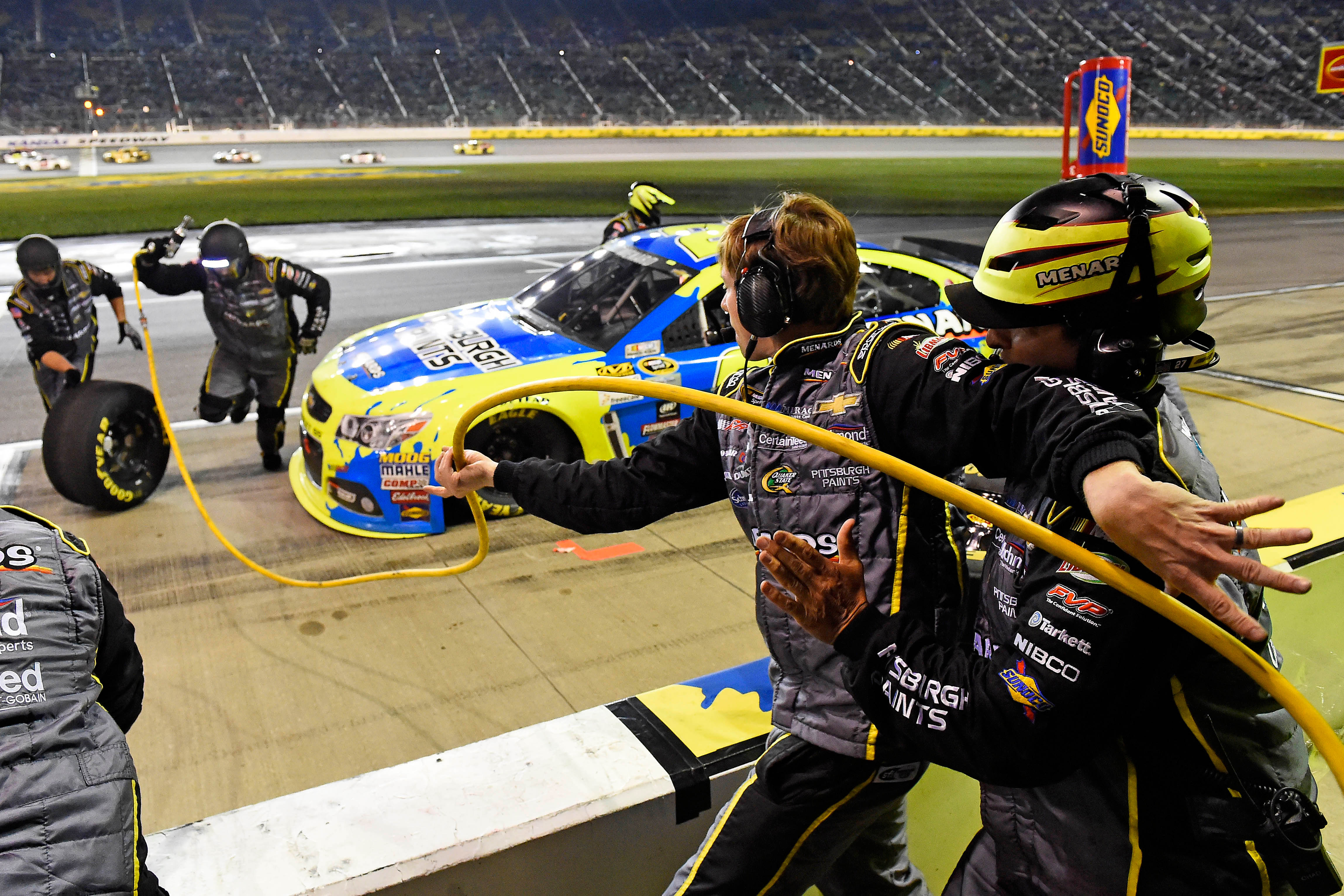 NASCAR Pit Crews Must Wear Fire Protective Gear Wltx NASCAR Pit Crews Must Wear Fire Protective Gear Wltx