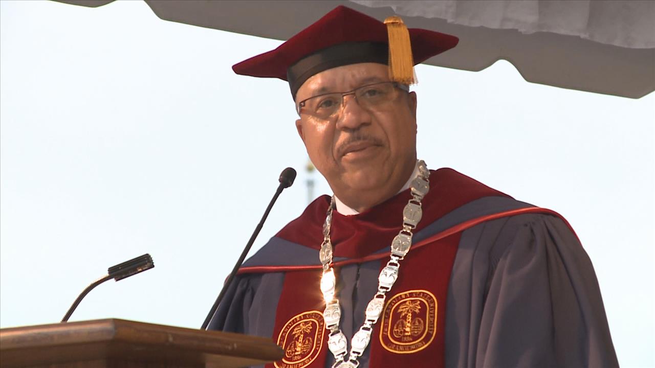 SC State President Gets $50,000 Bonus | wltx.com