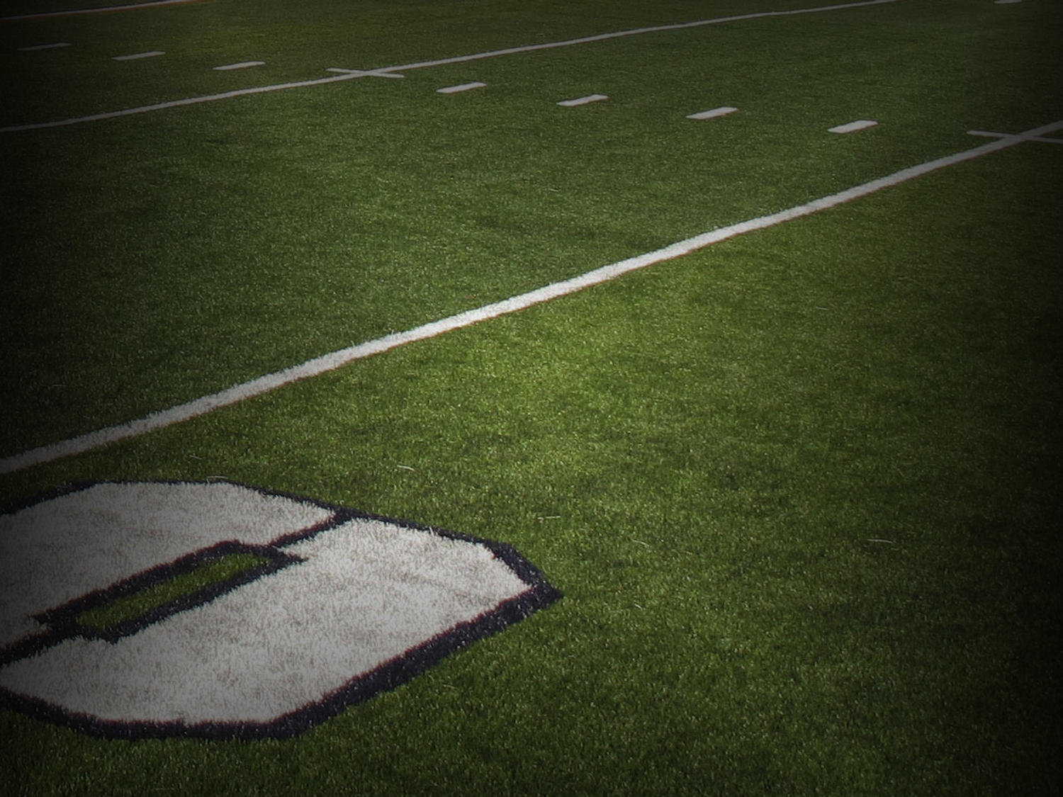 High School Football Player Dies After Overhydrating | wltx.com