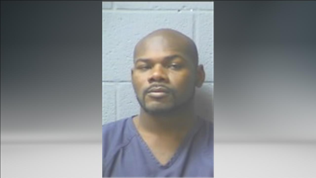 Counterfeit DVD, CD Bust at Orangeburg Flea Market | wltx.com