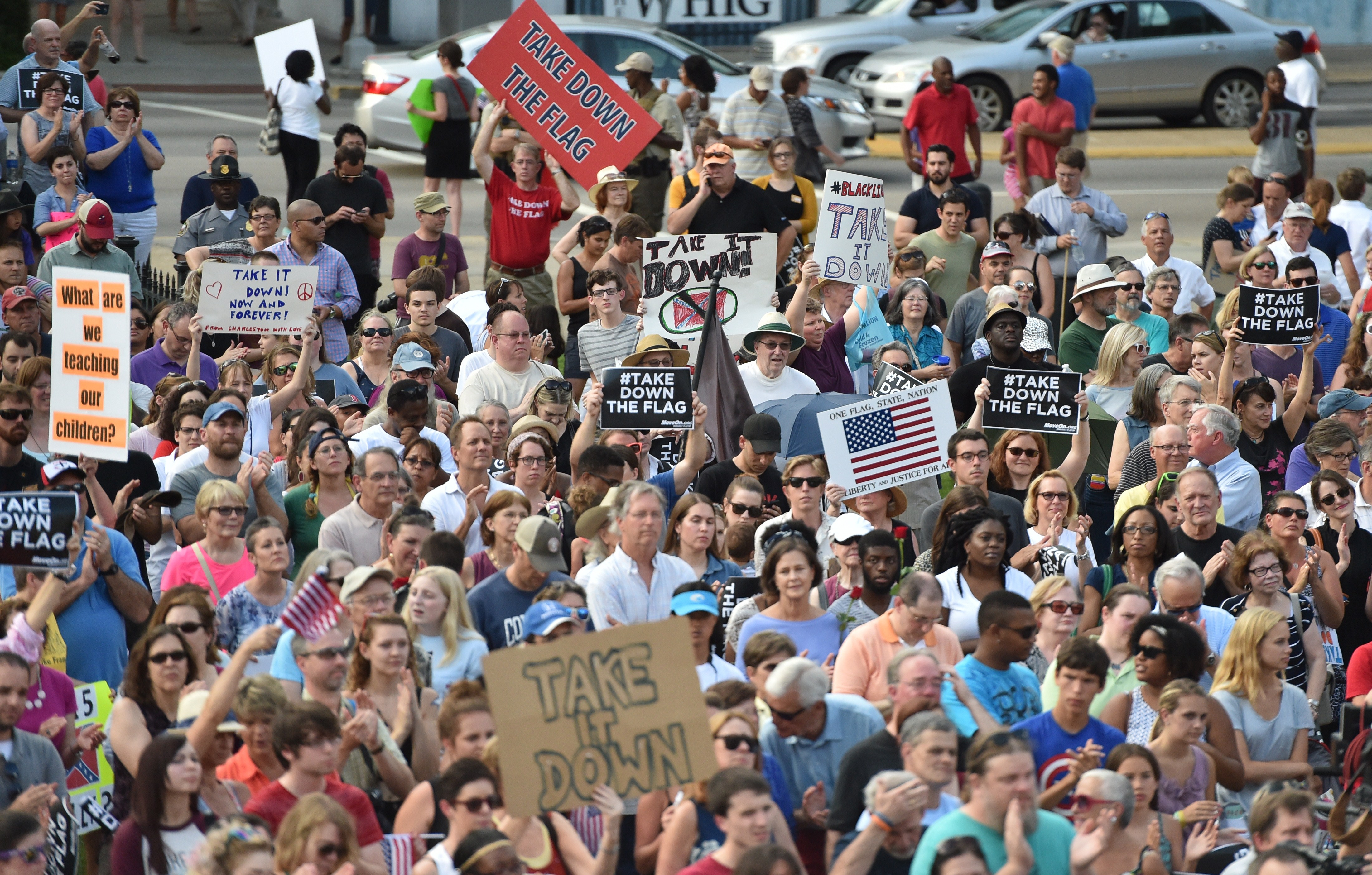 Hundreds Rally for Removal of Confederate Flag at Capitol | wltx.com