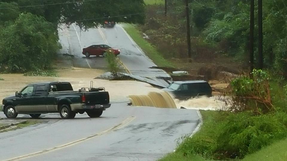 Firefighter rescued after disappearing during flood response | wltx.com