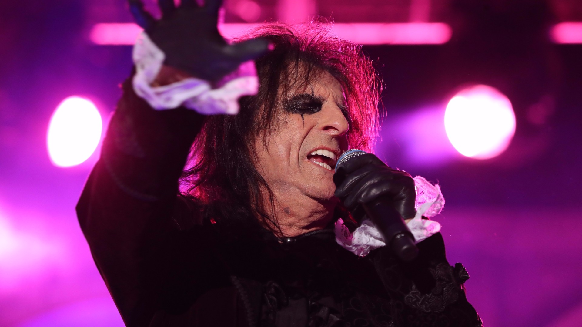 Rocker Alice Cooper to Play Columbia Concert | wltx.com