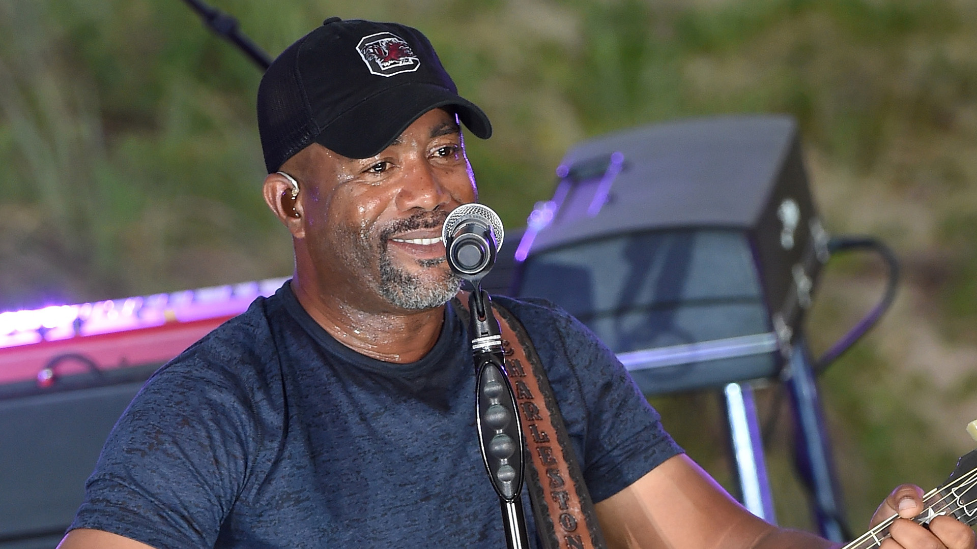 Darius Rucker Promised USC a Concert, He Plans to Deliver | wltx.com