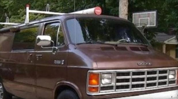 Vintage FBI Surveillance Van Listed for Sale on eBay | wltx.com
