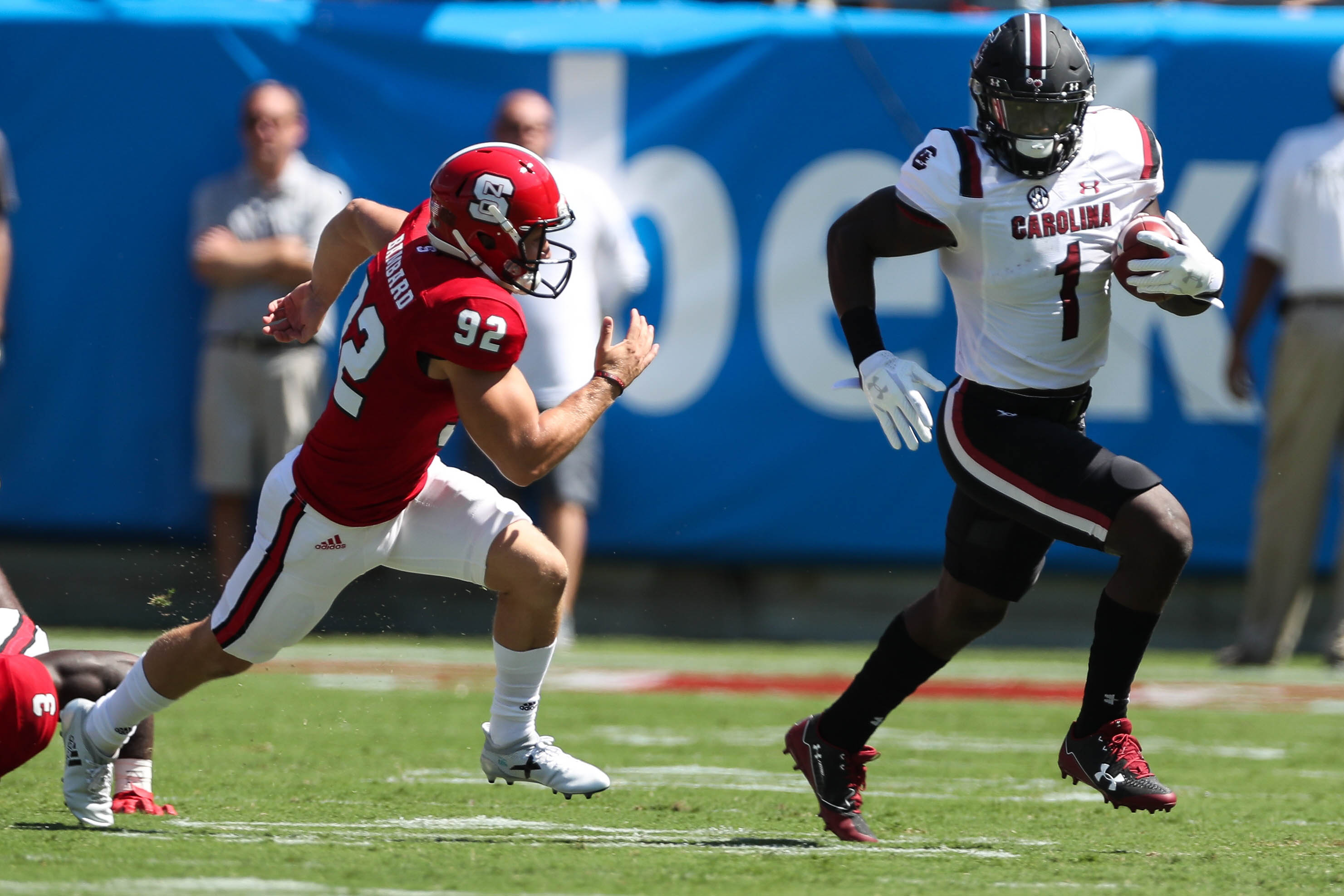 Deebo Earns SEC Award | wltx.com